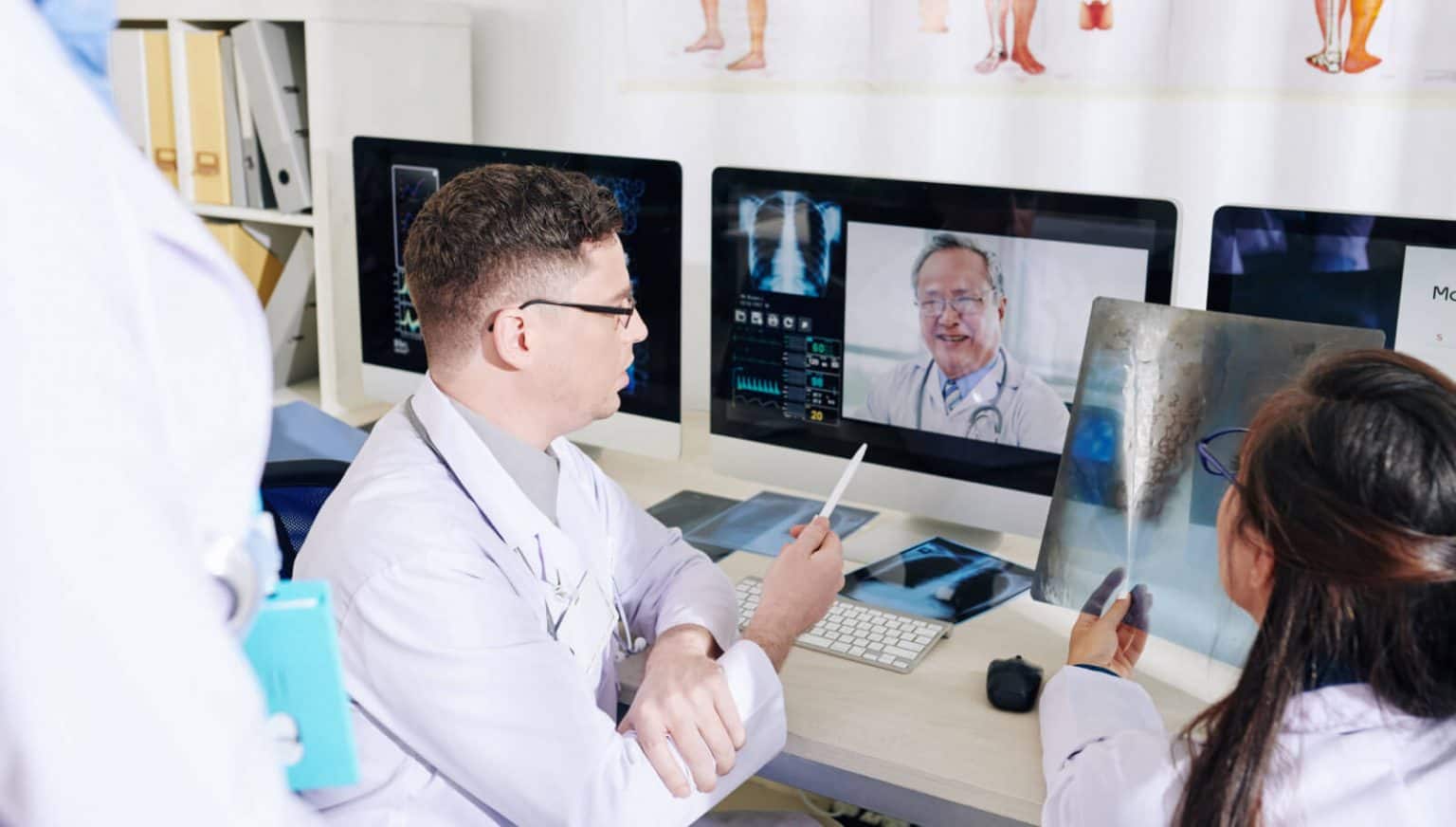 Professional Corporation (PC) vs. LLC (How to Choose) | SimplifyLLC